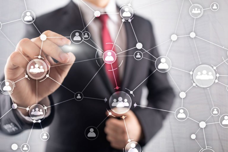 CRM: What is a CRM and how does it work in companies? - OhmyFi